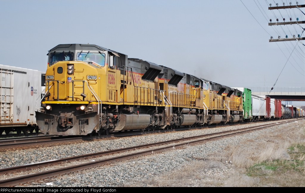 A matched set of SD9043MACs eastbound